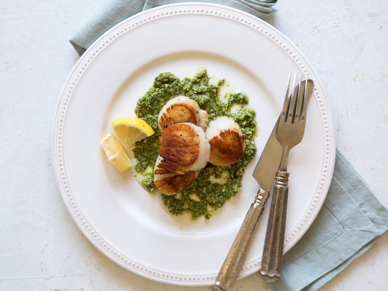 Kale-Walnut Pesto Scallops